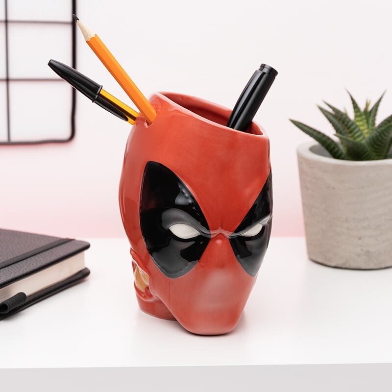 Deadpool Pen And Plant Pot → Se online her!
